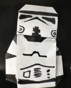 Full torso and head Stormtrooper | Origami Yoda